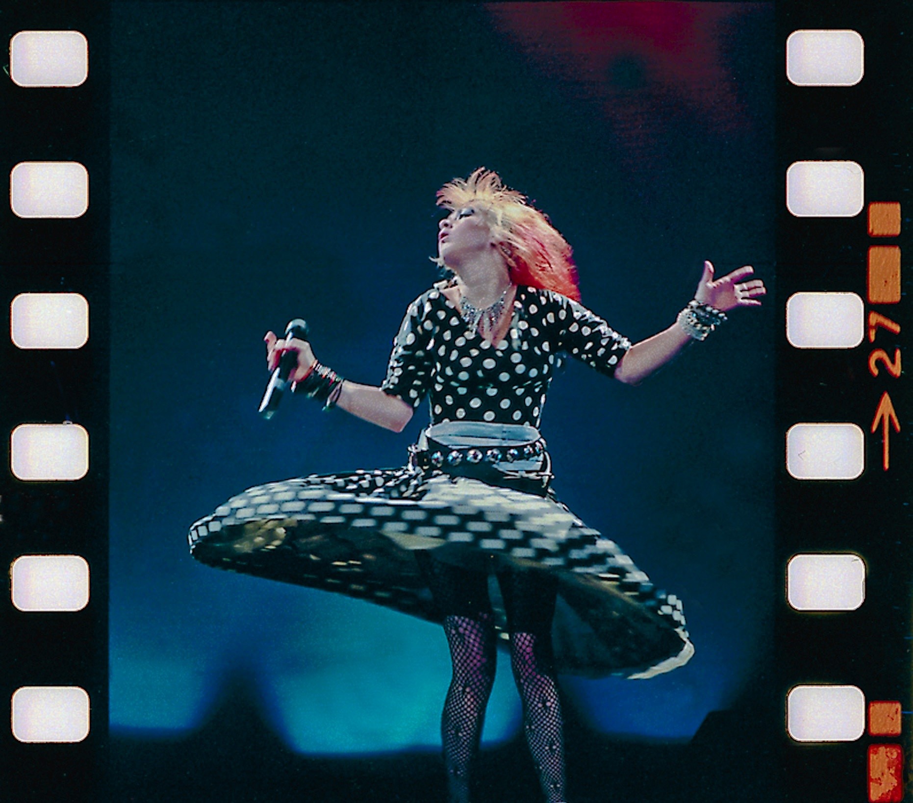 Cyndi Lauper Let the Canary Sing - MUKU